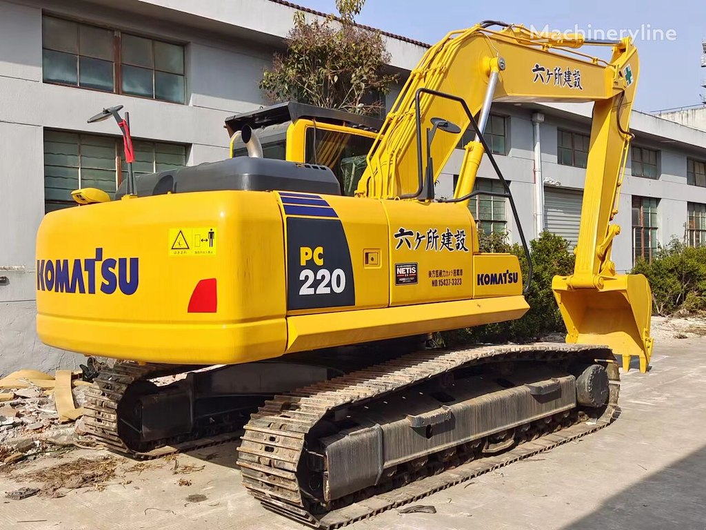 Komatsu PC220-8 bager guseničar