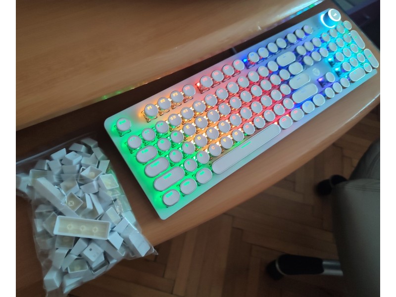 FANTECH ORIGINAL keycaps, NOVO!!