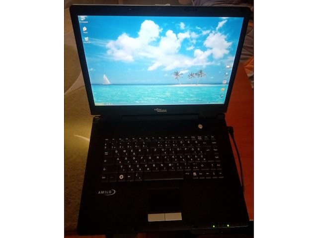 Laptop (97) Fujitsy - Siemens Amilo Li 1705