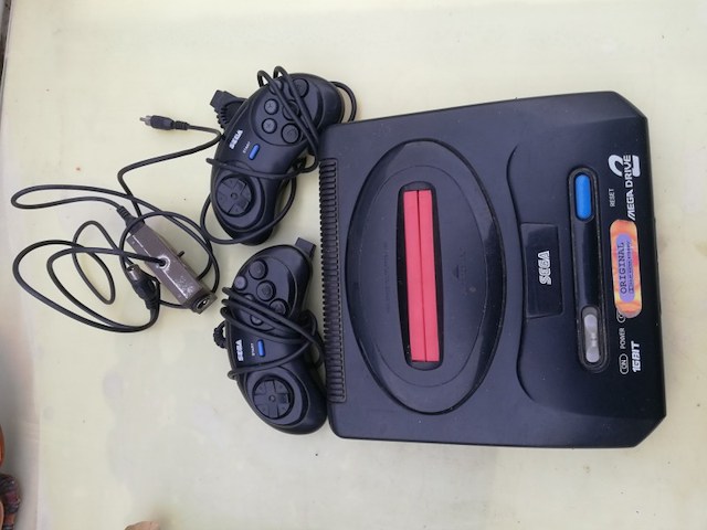 Sega konzola 1 g bit mega drive 2