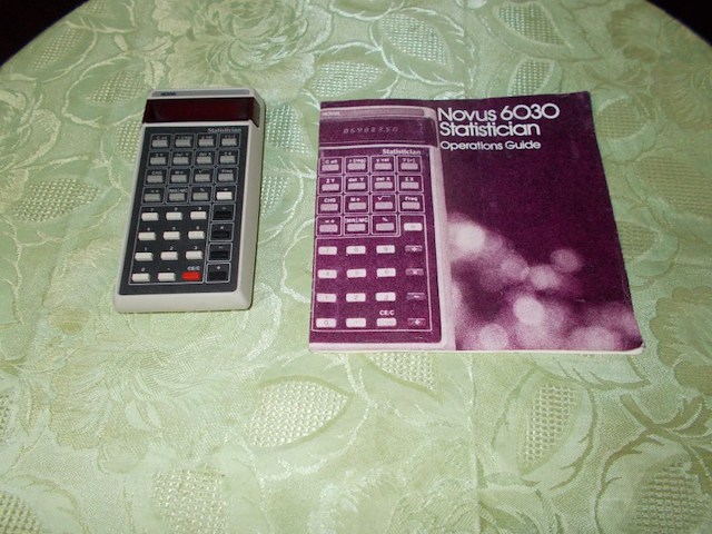 Novus 6030 Statistician - kalkulator iz 1975 godine