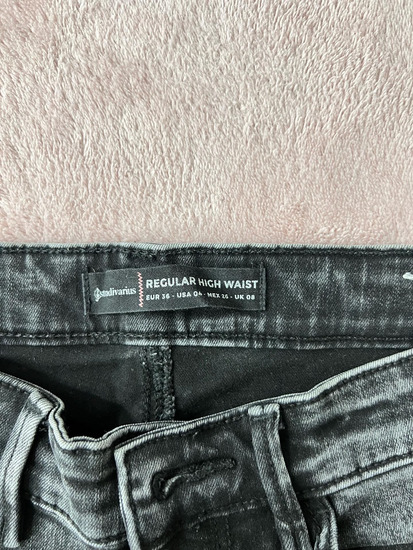 Stradivarius crne jeans