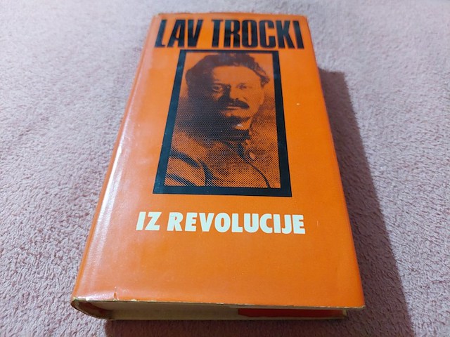 Iz revolucije Lav Trocki