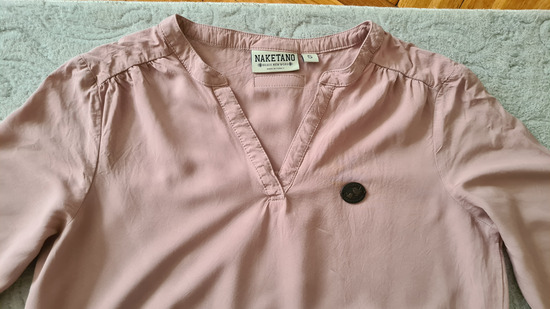 Naketano bluza puder roze odlicna