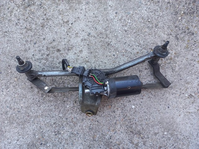 Peugeot 206 motor brisaca, poluge