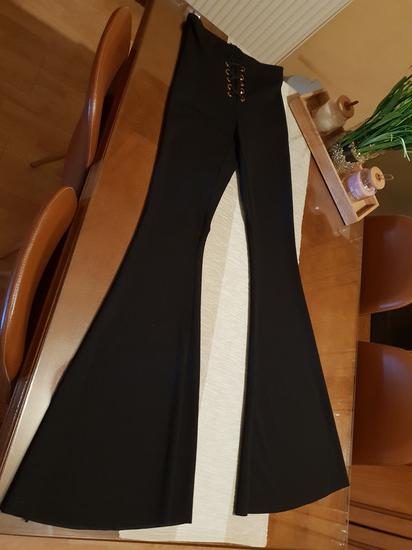 Zvonaste pantalone s/m kao nove