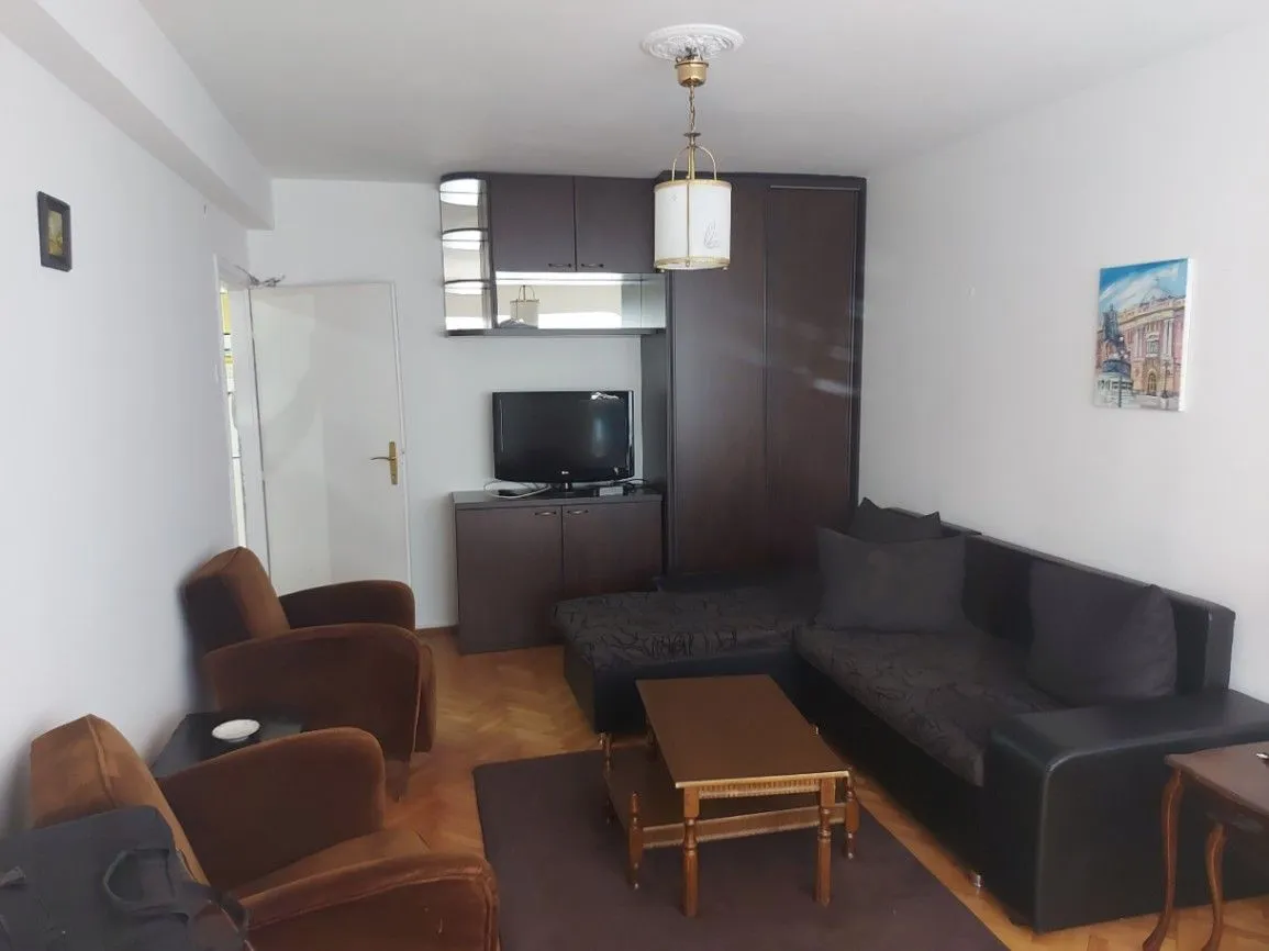 Izdavanje, dvosoban stan, 55m2, Savski Venac, Beograd