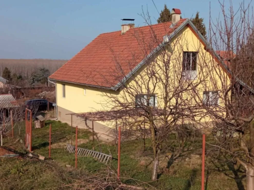 Prodaja, kuća, 156m2, Čerević, Beočin