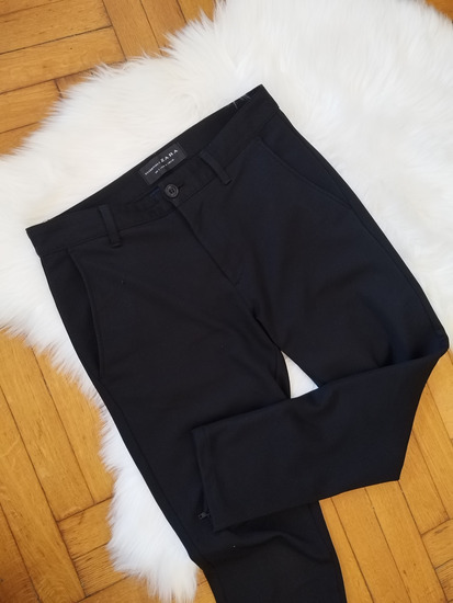 Zara crne pantalone (kao poslovne)