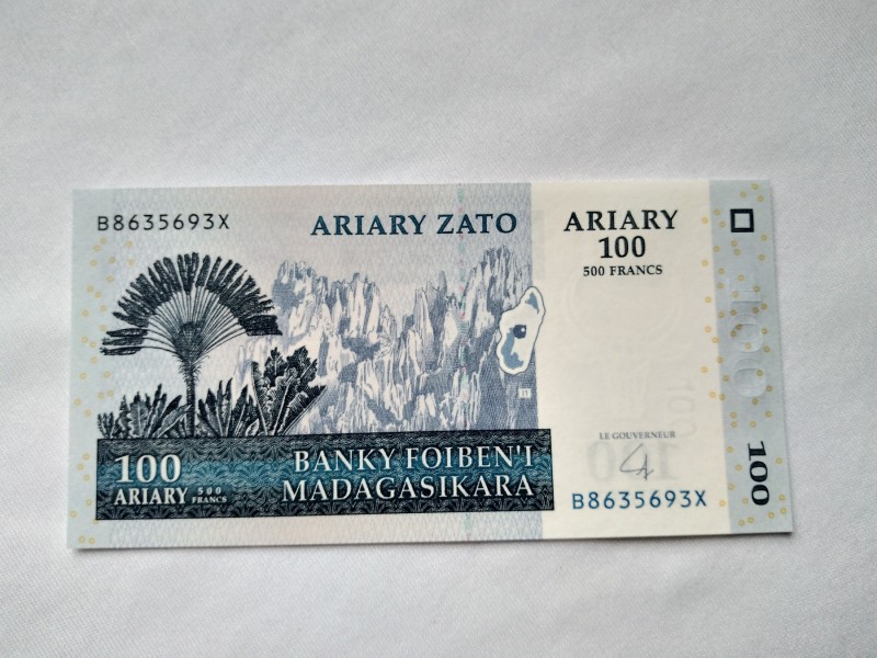 Madagaskar 100 ariary,2004 god.UNC