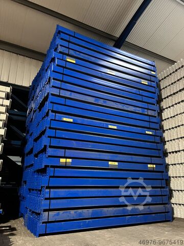 Paleta rack beam High rack truss
Bito PRO/ 3.300 mm/ Kastenprofil: 150 x 50 mm