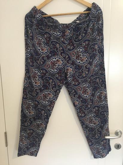 Tcm letnje pantalone vel 46