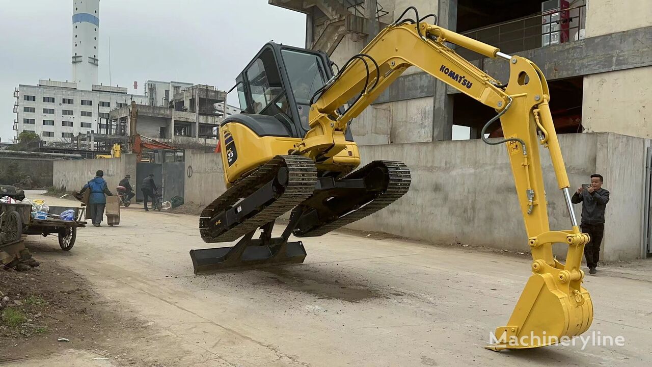 Komatsu PC35 mini bager