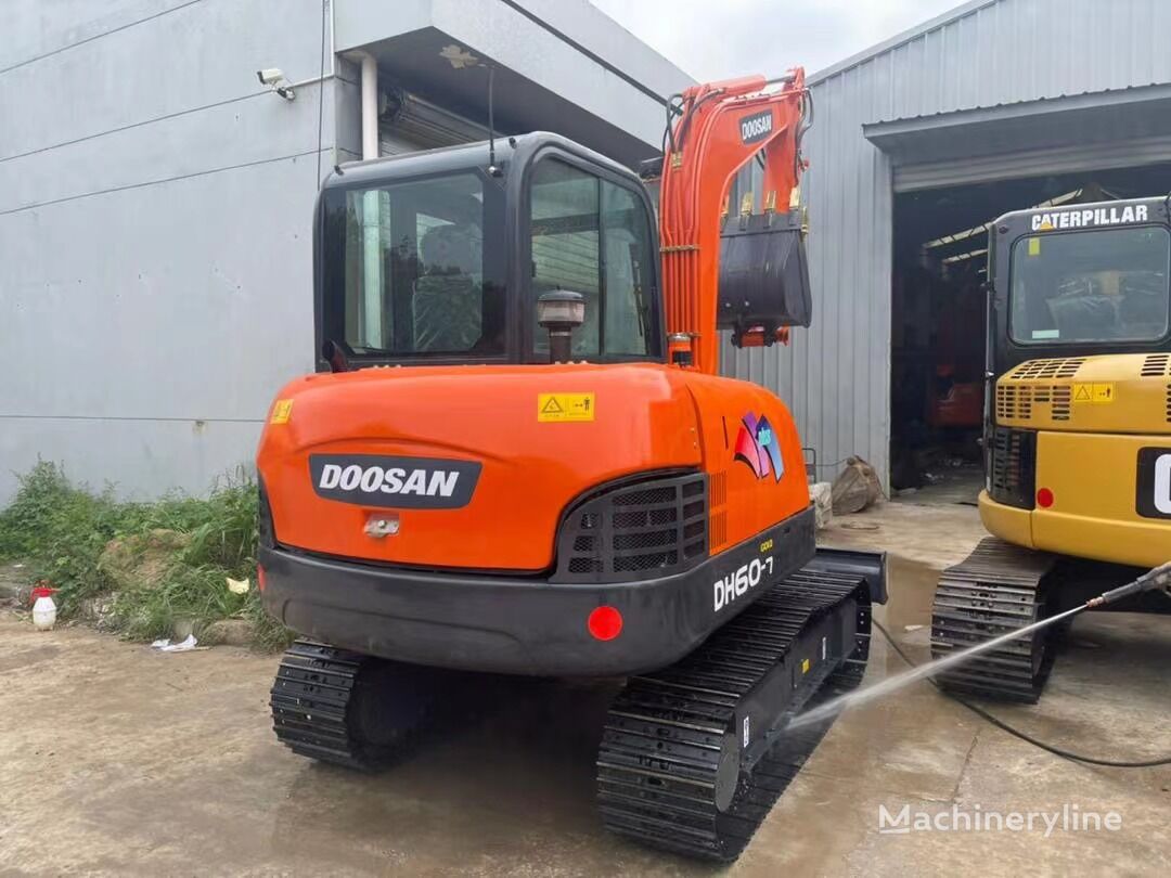 Doosan DH60 Excavator DX60 Doosan excavator bager guseničar