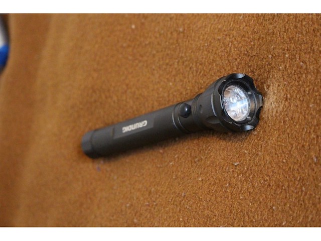 Grunding Led lampa na AA baterije