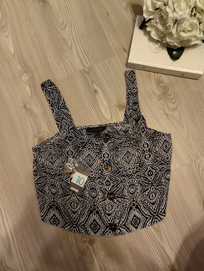 Primark crop majica - NOVA