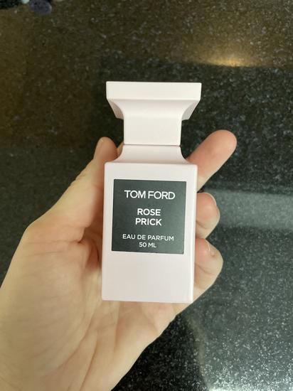 Tom Ford rose prick parfem