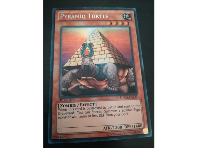 Yu-GI-OH!- Pyramid Turtle (Secret rare)