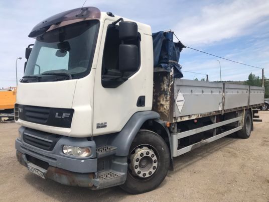 DAF FA LF 55.280 kamion s ravnom platformom