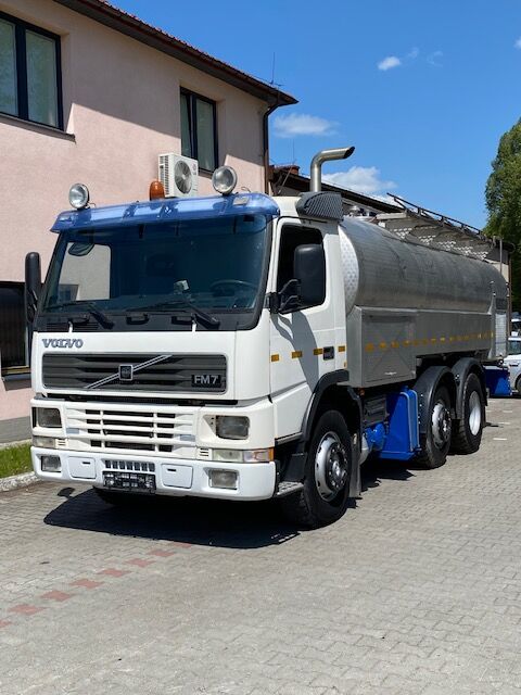 Volvo FM 7 autocisterna za mleko