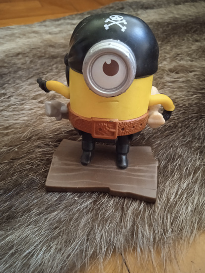 FIGURA MINIONS