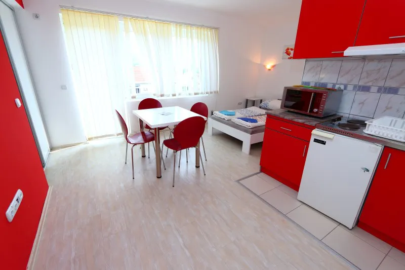 Apartman 6 Iva i Luka