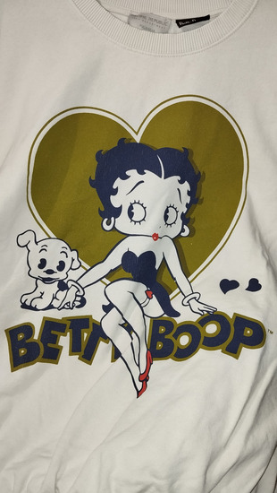 Pull and bear duks sa betty boop