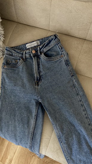 Stradivarius mom jeans 32