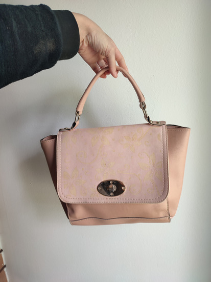 Puder roze torbica