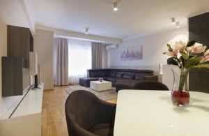 Iznajmljujem Stan-Apartman, Hram, Beograd Grad