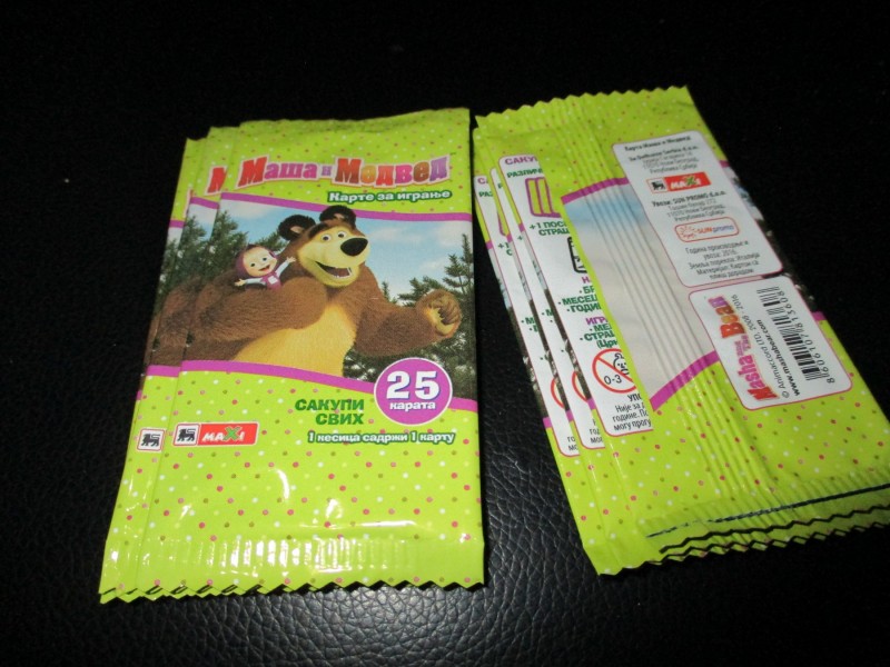 50 punih kesica Maša i medved Maxi