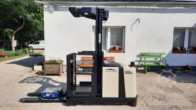 Operater provizije
Crown LP 3500 LP3500 2440-1200mm electric