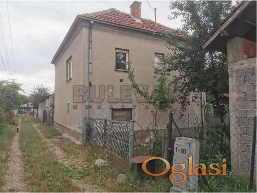 Na prodaju kuča 160m2, na Broju 6