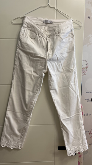 Bele pantalone 7/8