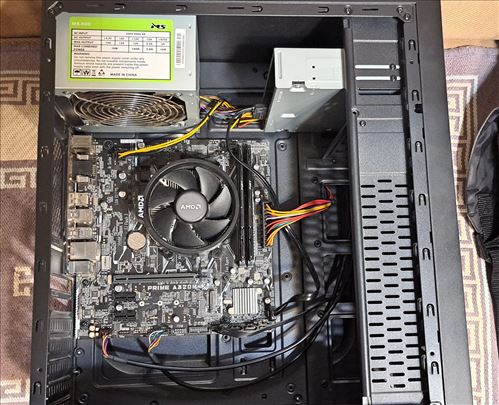 Desktop PC bez HDD