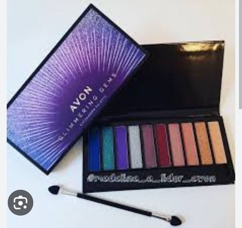 Nova paleta senki Avon