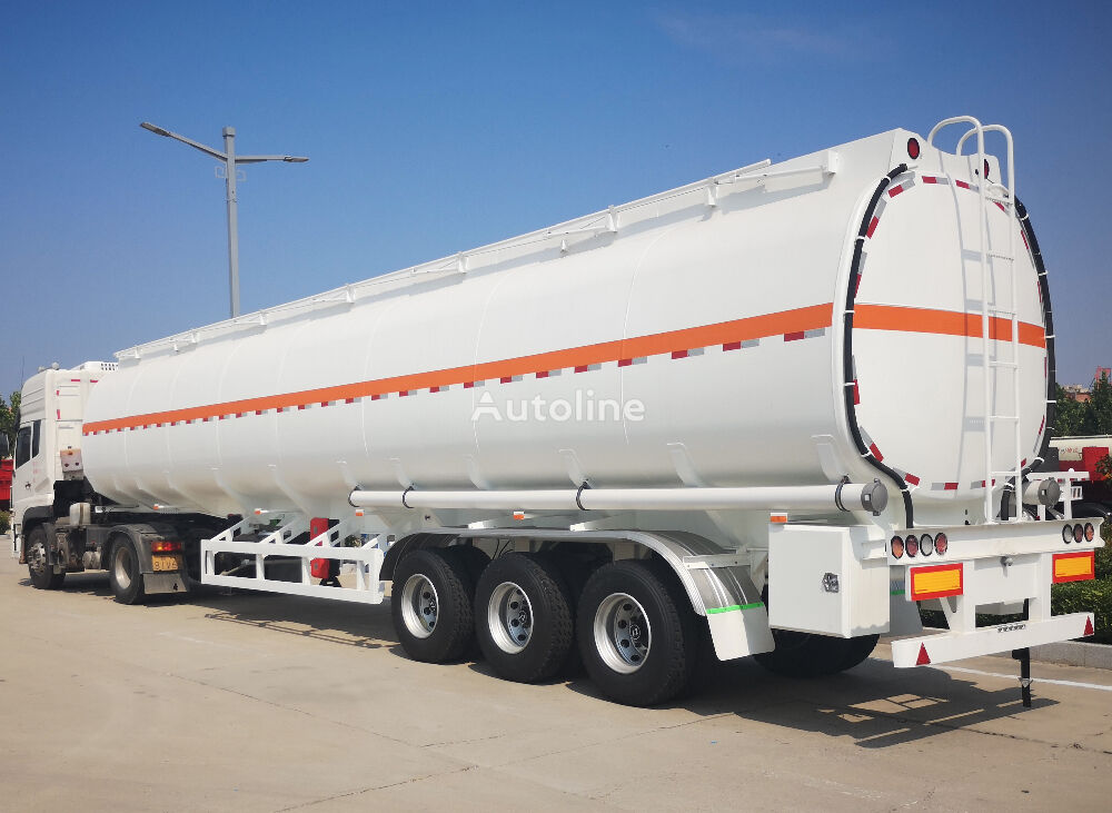 Nova TITAN Tri Axle Petroleum Tanker Trailers for Sale - Y poluprikolica autocisterna