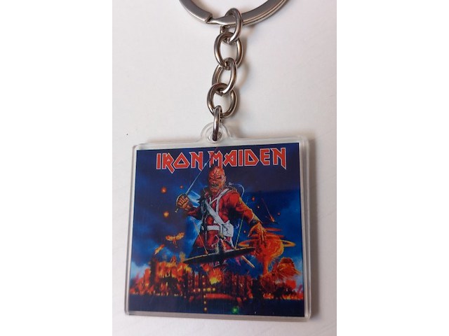 Iron Maiden privezak za kljuceve kockasti
