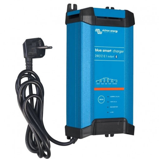 Punjač akum. Victron Energy BlueSmart 24V 12A (1) CEE 77 IP22