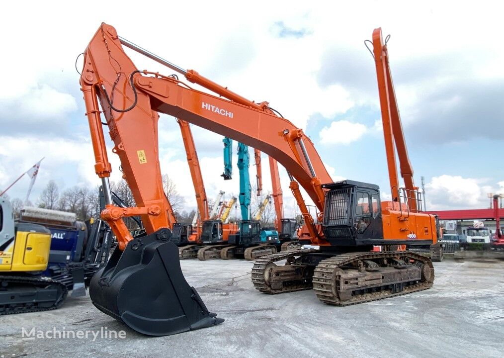 Hitachi EX800 bager guseničar