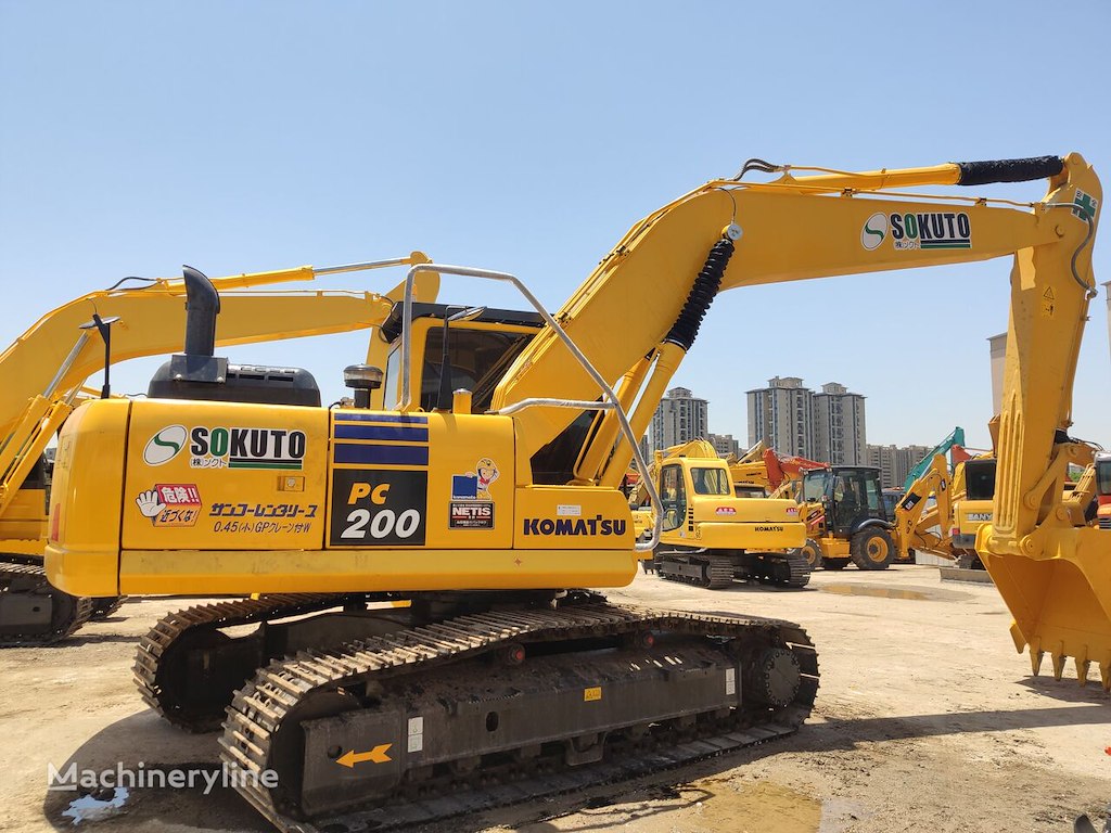 Komatsu Komatsu PC200-8 Excavator Original from Japan bager guseničar