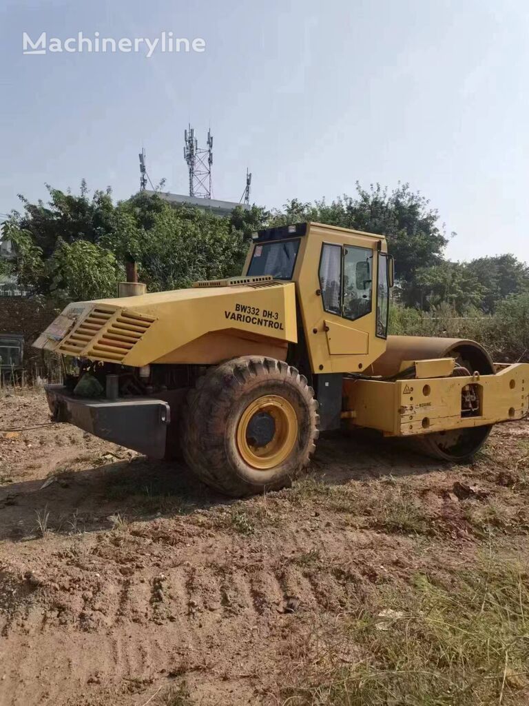 BOMAG BW332DH-3 kompaktor s jednim valjkom