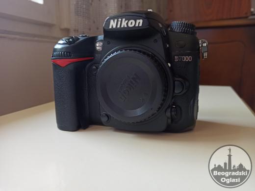 Nikon D7000 telo