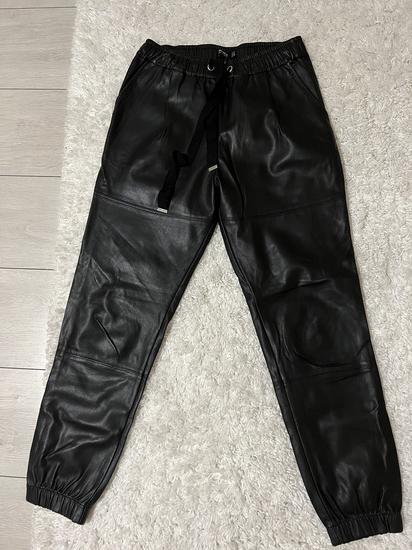 Zara pantalone