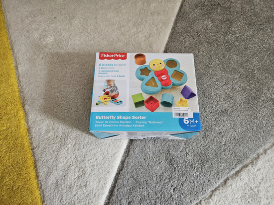 Fisher Price butterfly shape sorter    NOVO