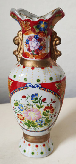 Vintage rucno oslikana porcelanska vaza