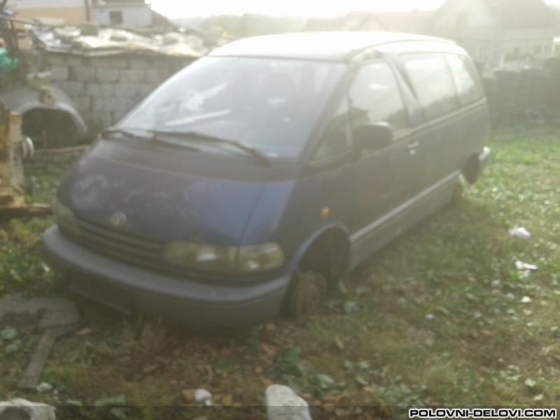 Toyota Previa Kompletan Auto U Delovima