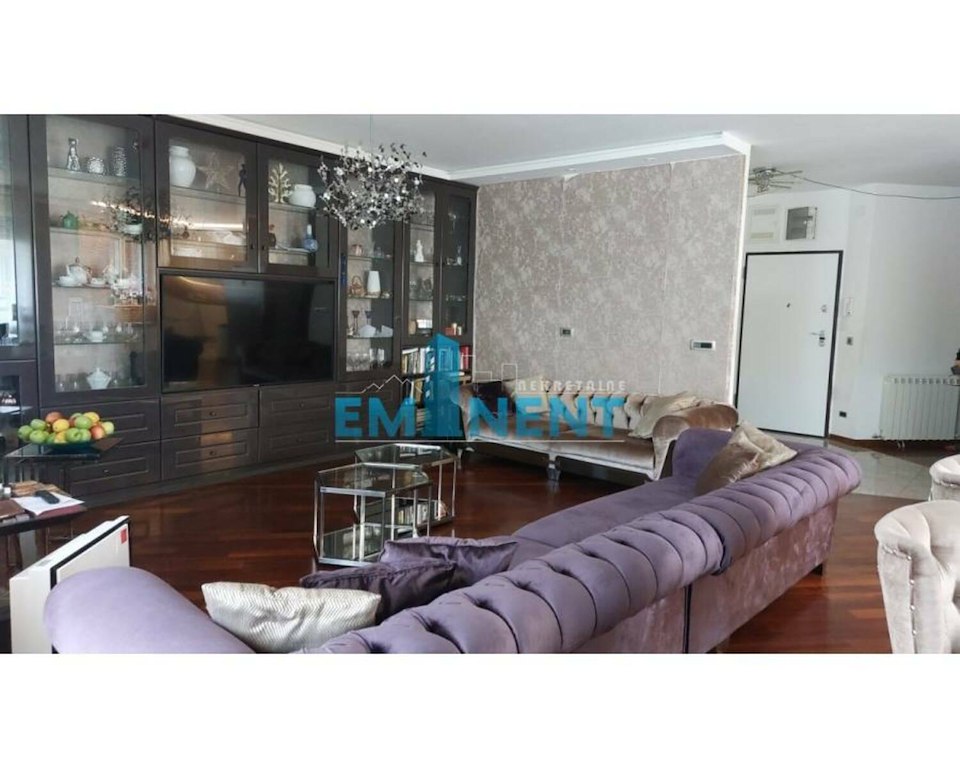 Novi Beograd, Blok 19a, Vladimira Popovića, 4.0, 165m2, 577500 EUR