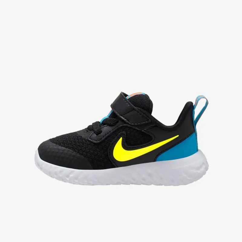 NIKE Patike za dečake Revolution 5 TDV-BQ5673-076 crne