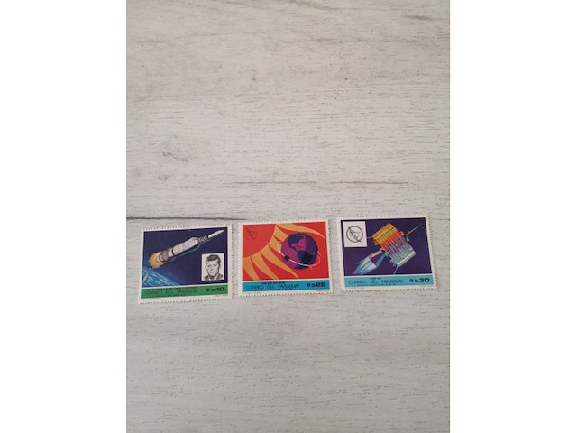 Poštanske marke - Paragvaj - 3 komada